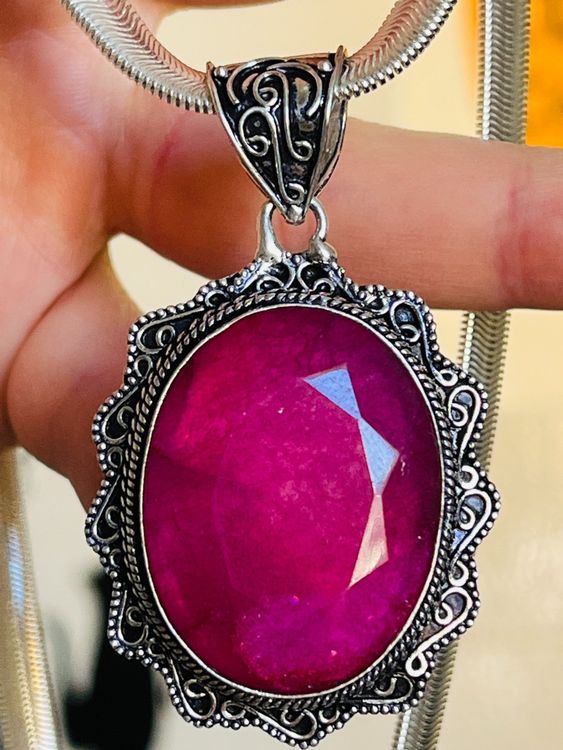 Kashmir Red Ruby collier | Kaufen auf Ricardo