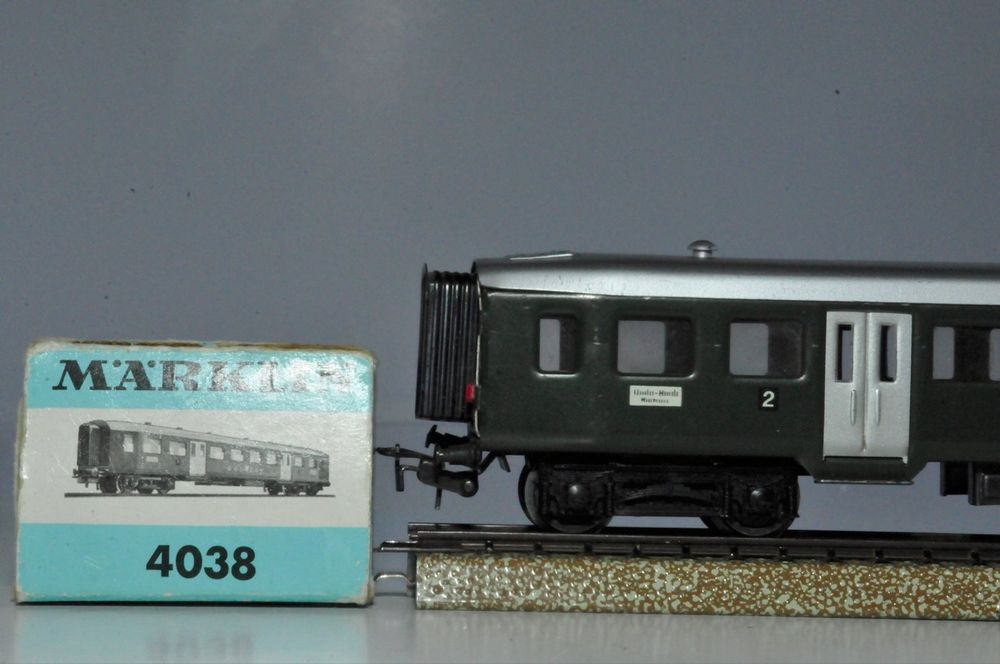 Märklin 4038 CFF SBB FFS 2ème Cl. + éclairage intérieur OVP | Kaufen ...