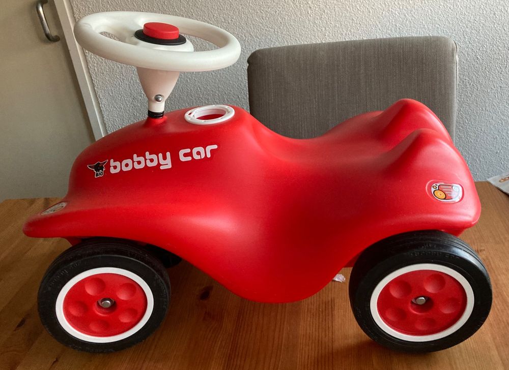 Bobbycar mit Schiebestange und Helm | Kaufen auf Ricardo