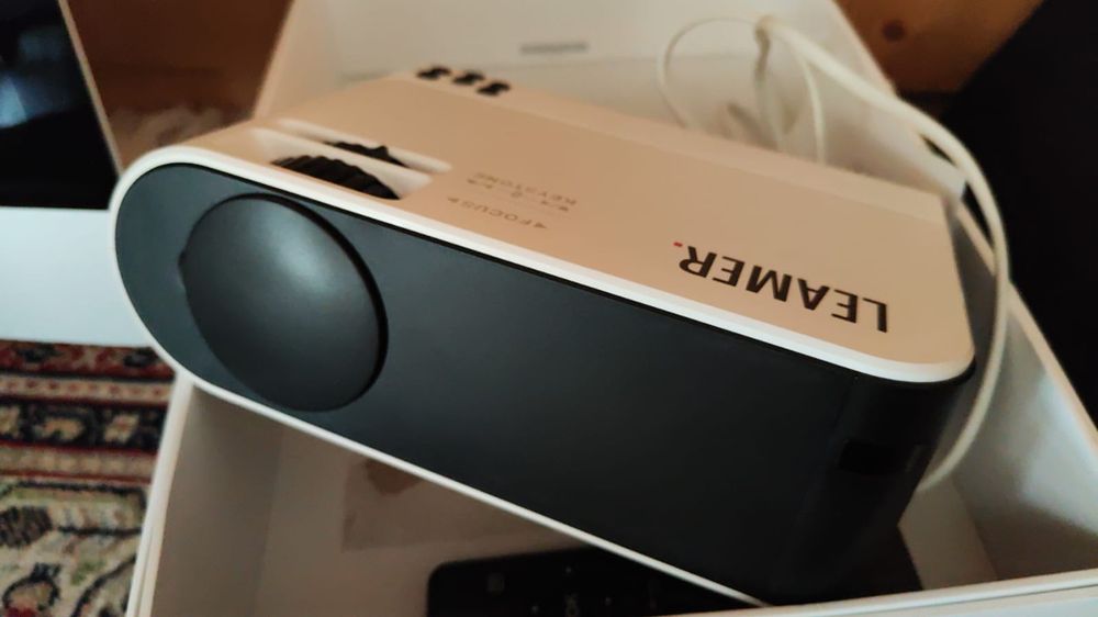 Beamer der Marke Leamer - wie neu!! | Kaufen auf Ricardo