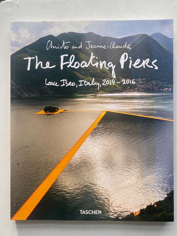 CHRISTO & JEANNE CLAUDE- THE FLOATING PIERS - KUNSTKLASSIKER | Kaufen ...