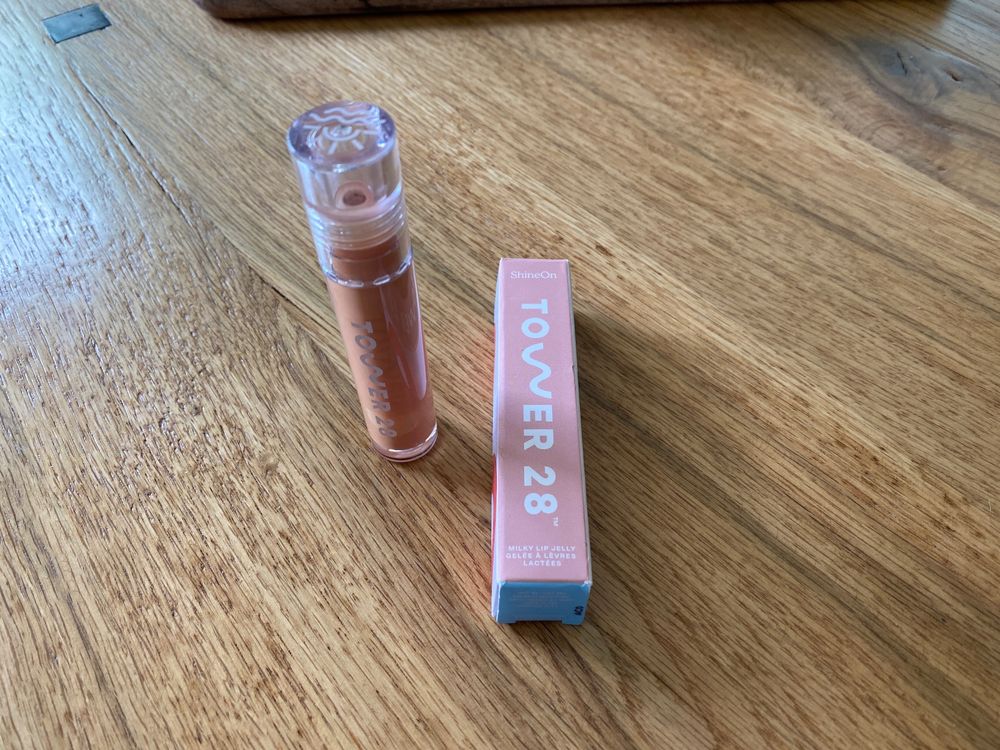 Tower 28 Milky Lip Jelly Oat | Kaufen auf Ricardo