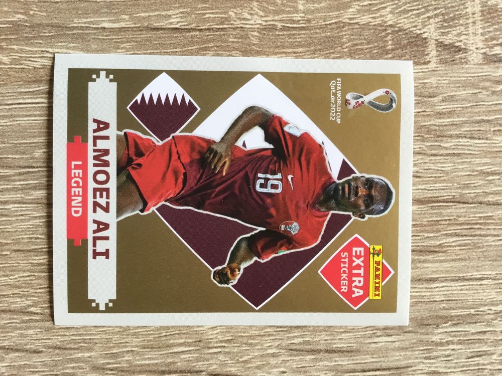 Panini 2022 extra sticker legend Almoez Ali gold or rare | Comprare su ...