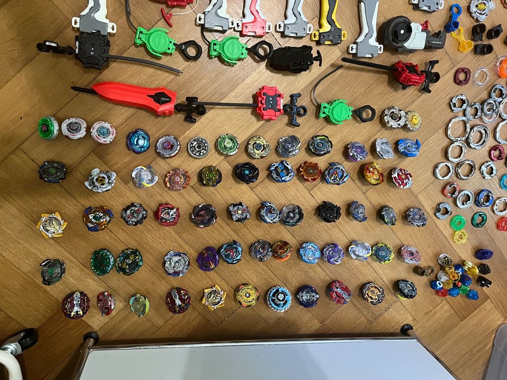 Gigantische Beyblades Sammlung Beyblades Burst Rise | Acheter sur Ricardo