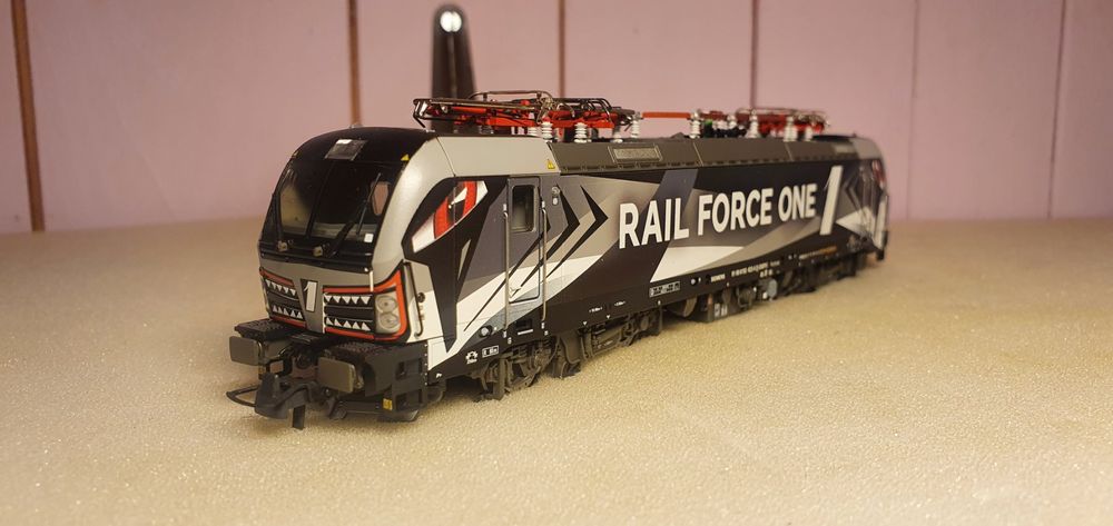 ROCO:DC: E-LOK VECTRON RAIL FORCE ONE NEUWERTIG | Acheter sur Ricardo