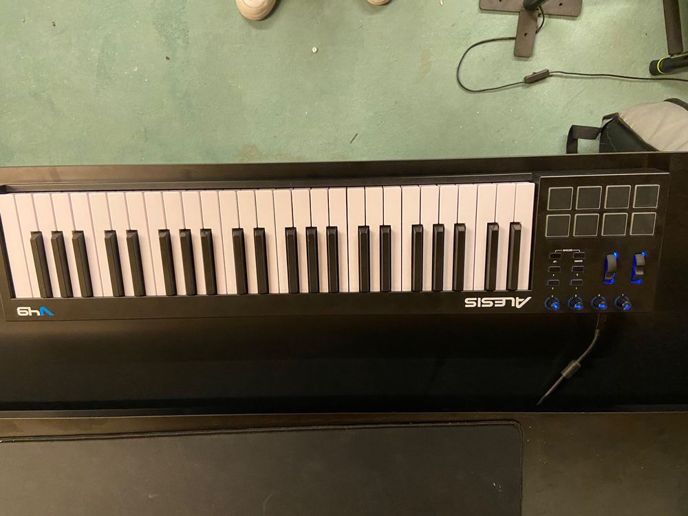 Alesis V49 Keyboard Midi Controller | Kaufen auf Ricardo