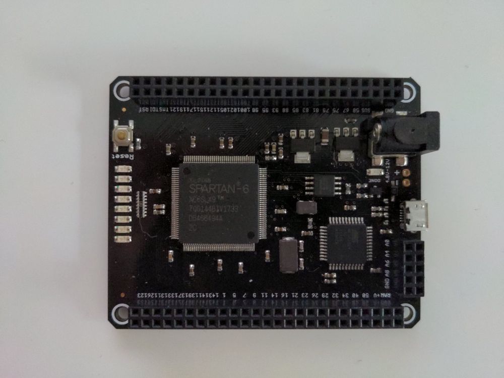 FPGA Mojo v3 | Kaufen auf Ricardo