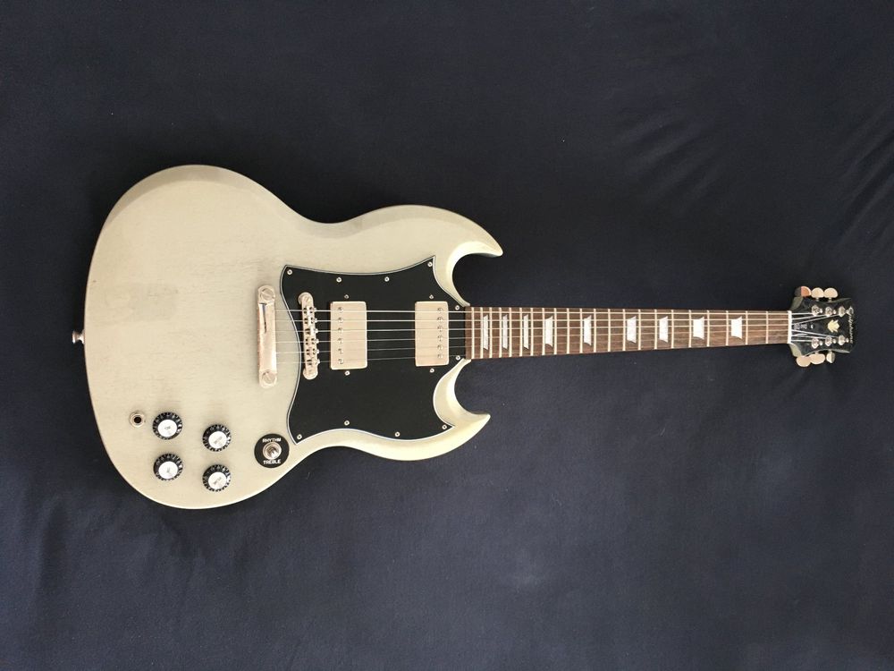 E-Gitarre Epiphone SG Pro G400 TS TV Silver | Kaufen auf Ricardo