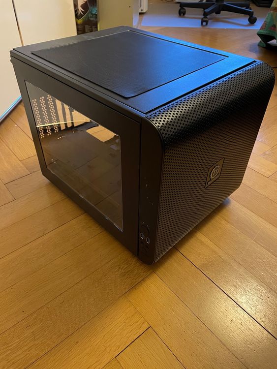Thermaltake Core V21 cube Gehäuse | Acheter sur Ricardo