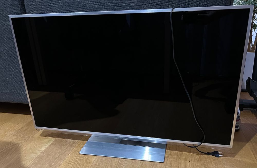 Panasonic Smart VIERA LED-LCD TV | Kaufen auf Ricardo