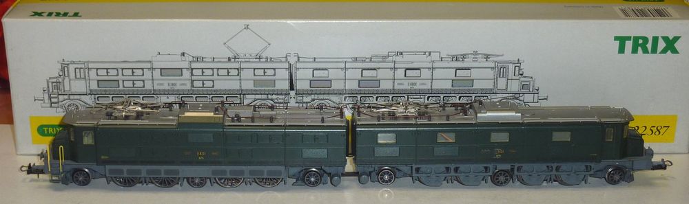 Trix 22587 E-Lok Ae 8/14 SBB 11801 H0 DEFEKT | Acheter sur Ricardo