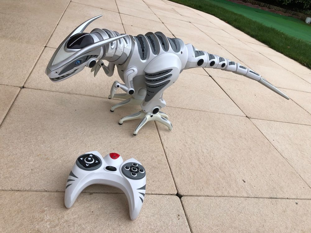 WowWee Roboraptor - Dinosaure radiocommandé + gratis : robot | Kaufen ...
