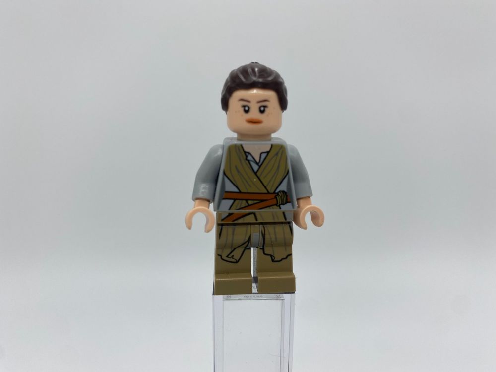 Lego Star Wars SW0677: Rey - Dark Tan Tied Robe | Kaufen auf Ricardo