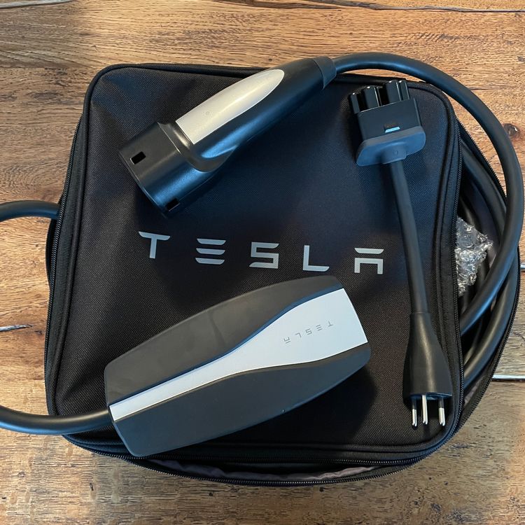 Tesla UMC Charger | Kaufen auf Ricardo