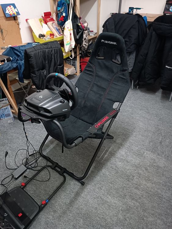 Playseat Challenge + Logitech G923 Racing Wheel | Acheter sur Ricardo