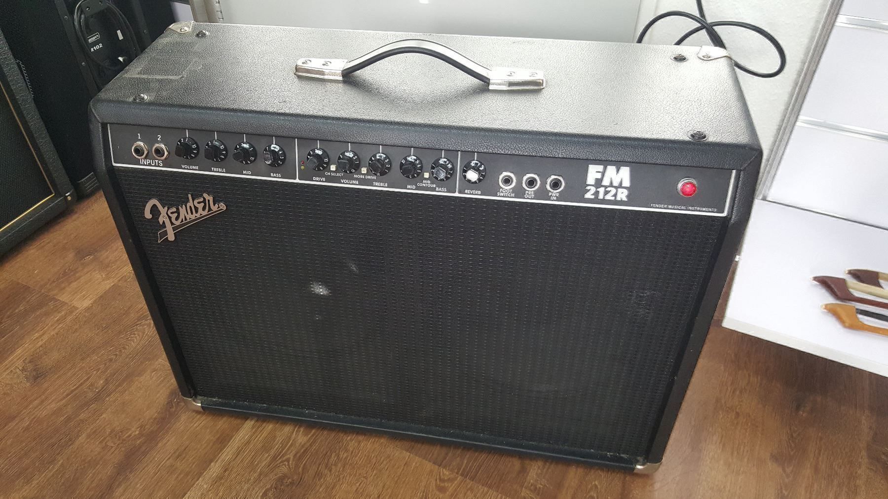 Fender FM 212R 100 Watt 2x12" amplifer kaufen auf Ricardo