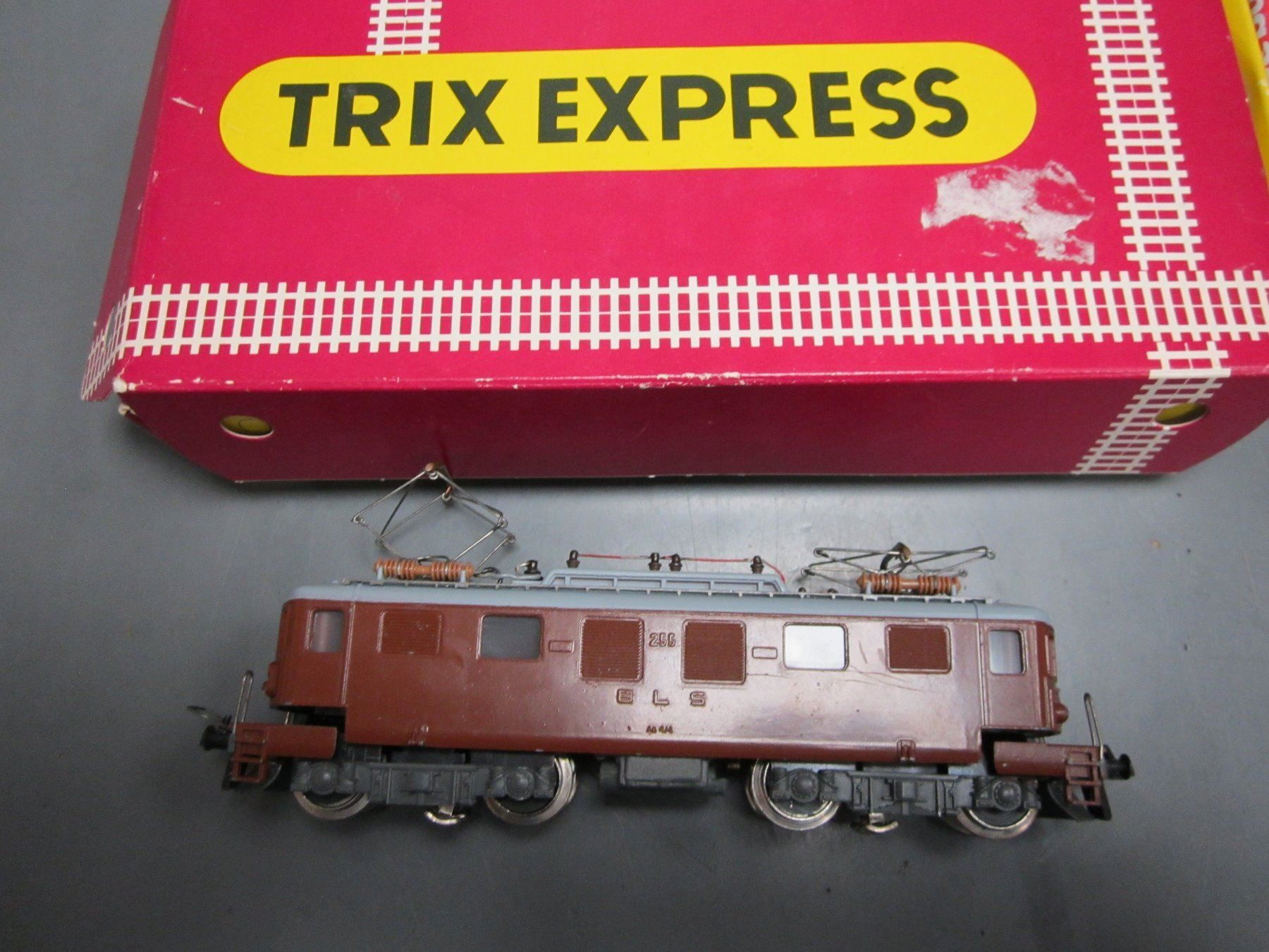 Trix Express Lok in gutem Zustand + OVP kaufen auf Ricardo