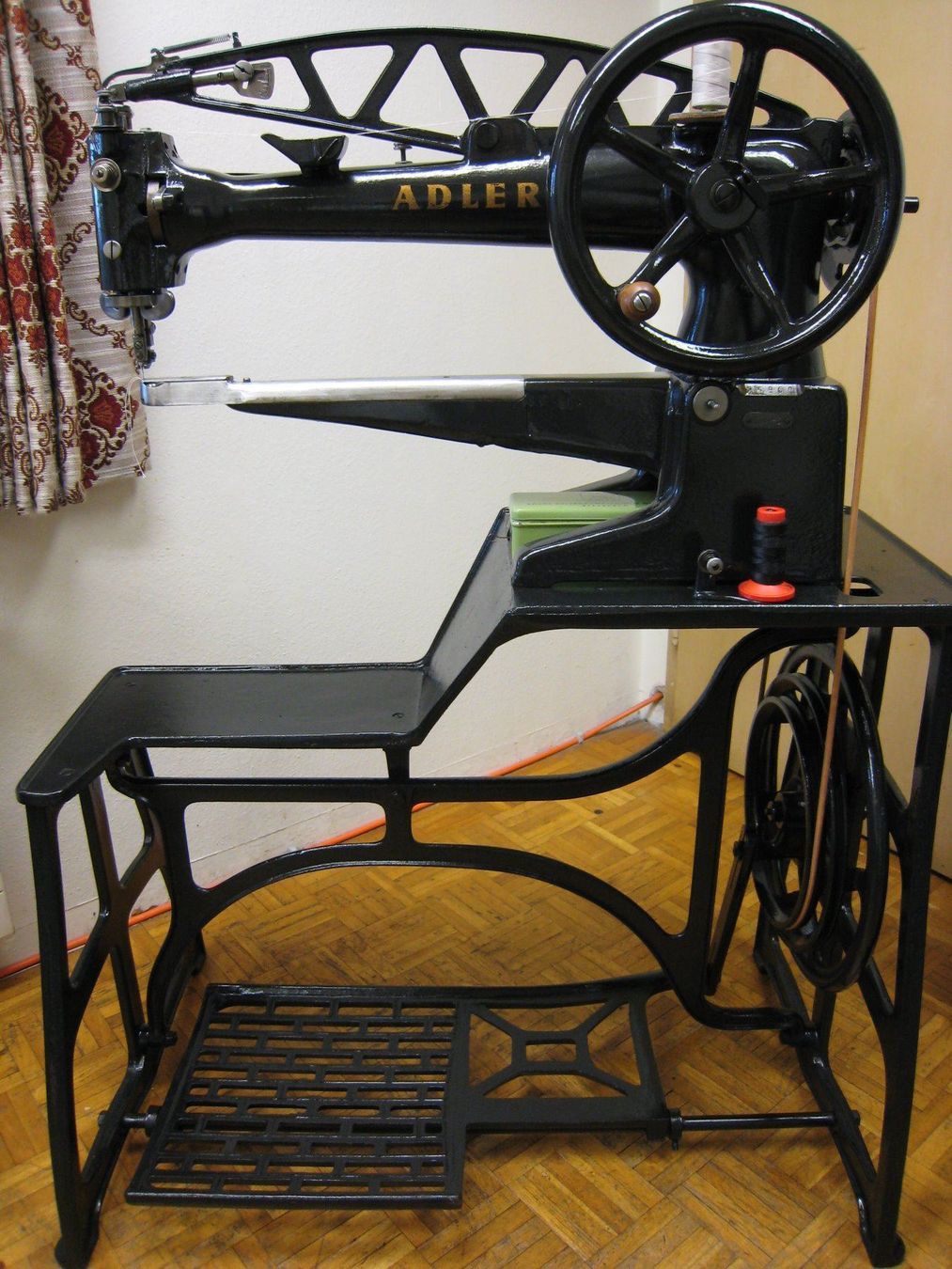 Adler 30-1 Schuhmacher Nähmaschine kaufen auf Ricardo