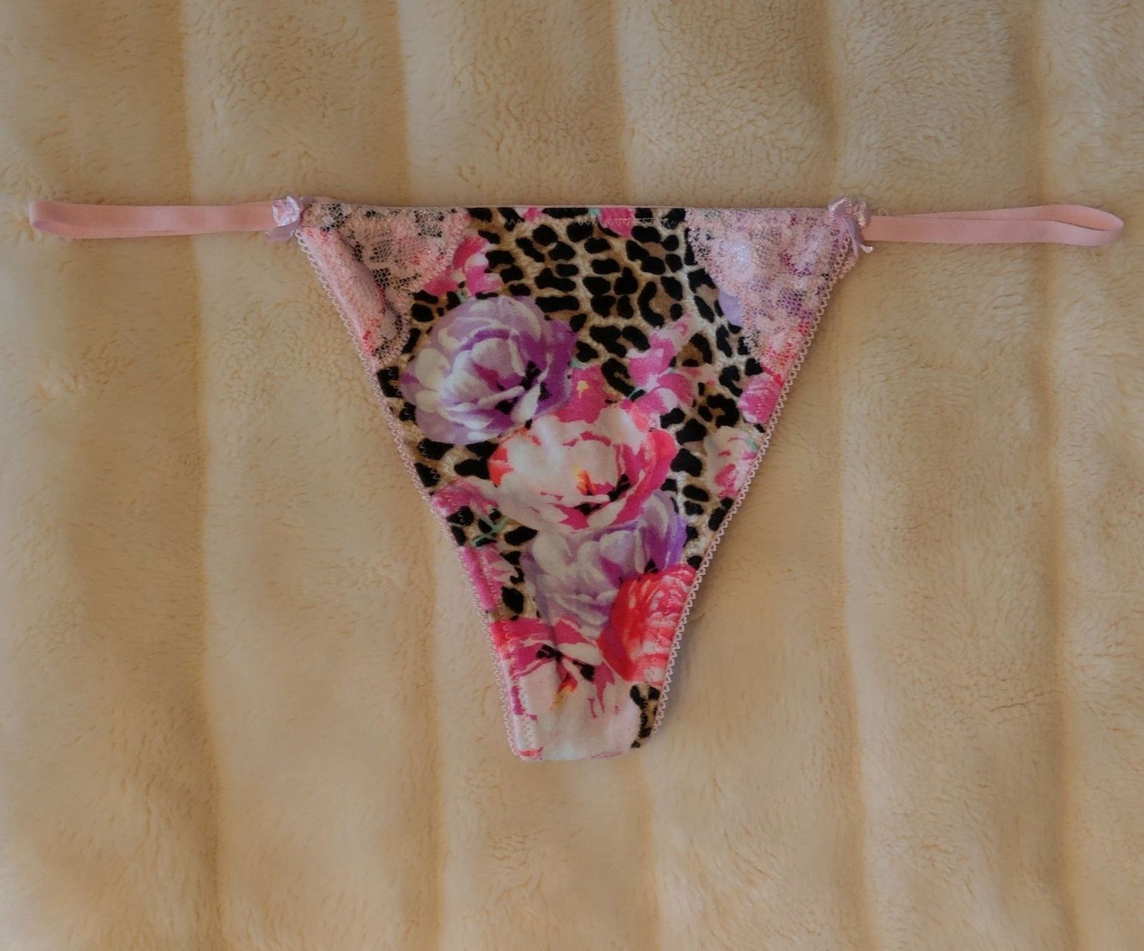 Victoria's Secret String (pink/leo) | Kaufen auf Ricardo