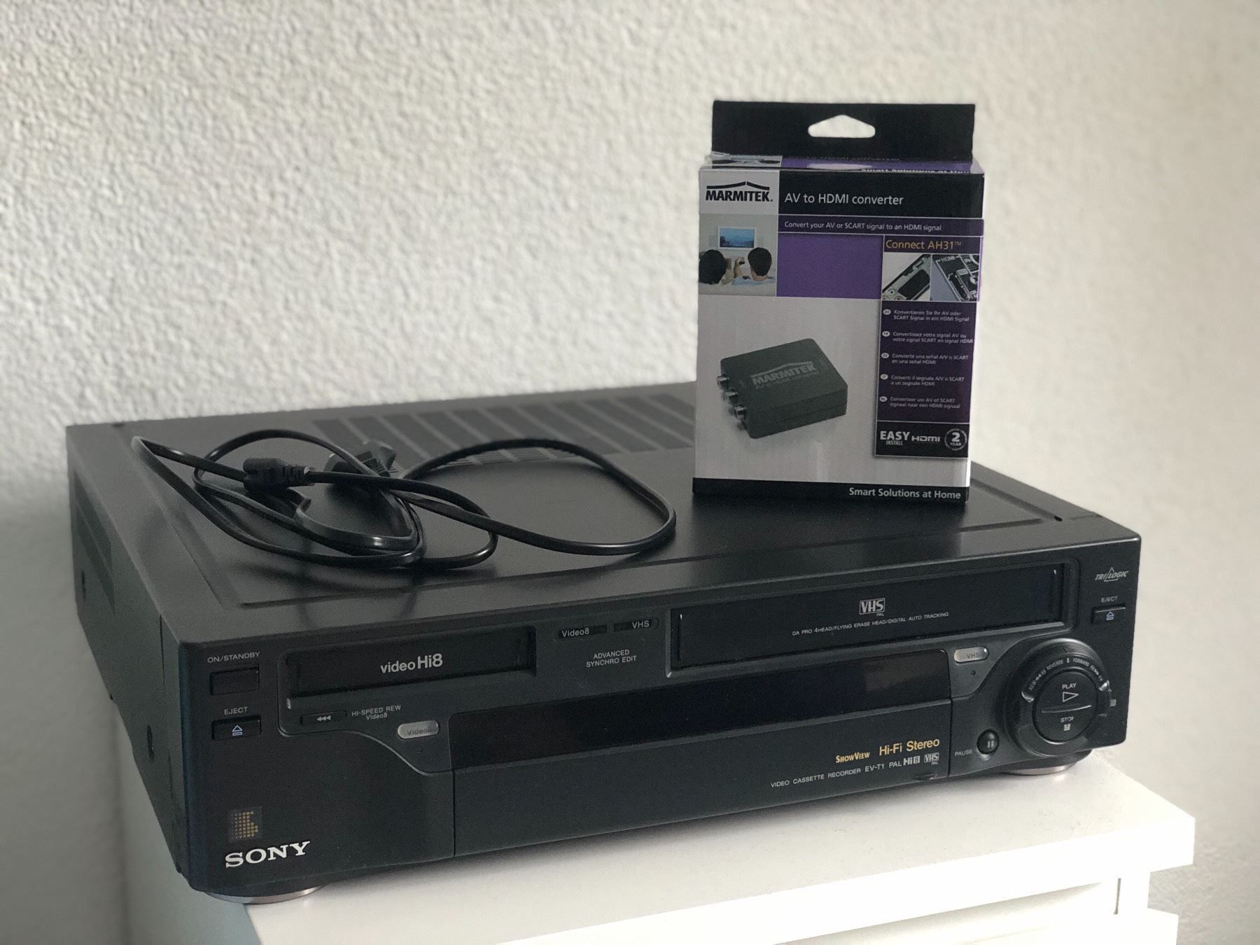Sony Hi8/VHS Recorder + Converter kaufen auf Ricardo
