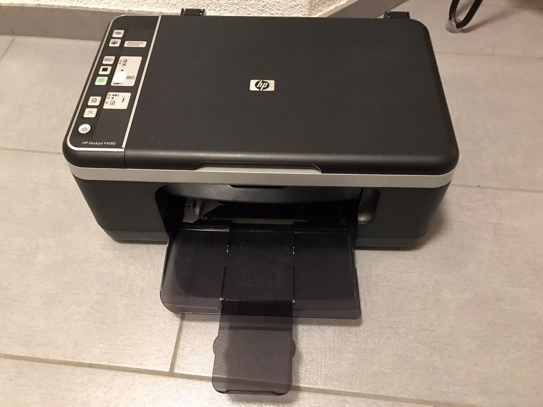 HP Deskjet F4180 Drucker Scanner Kopier acheter sur Ricardo