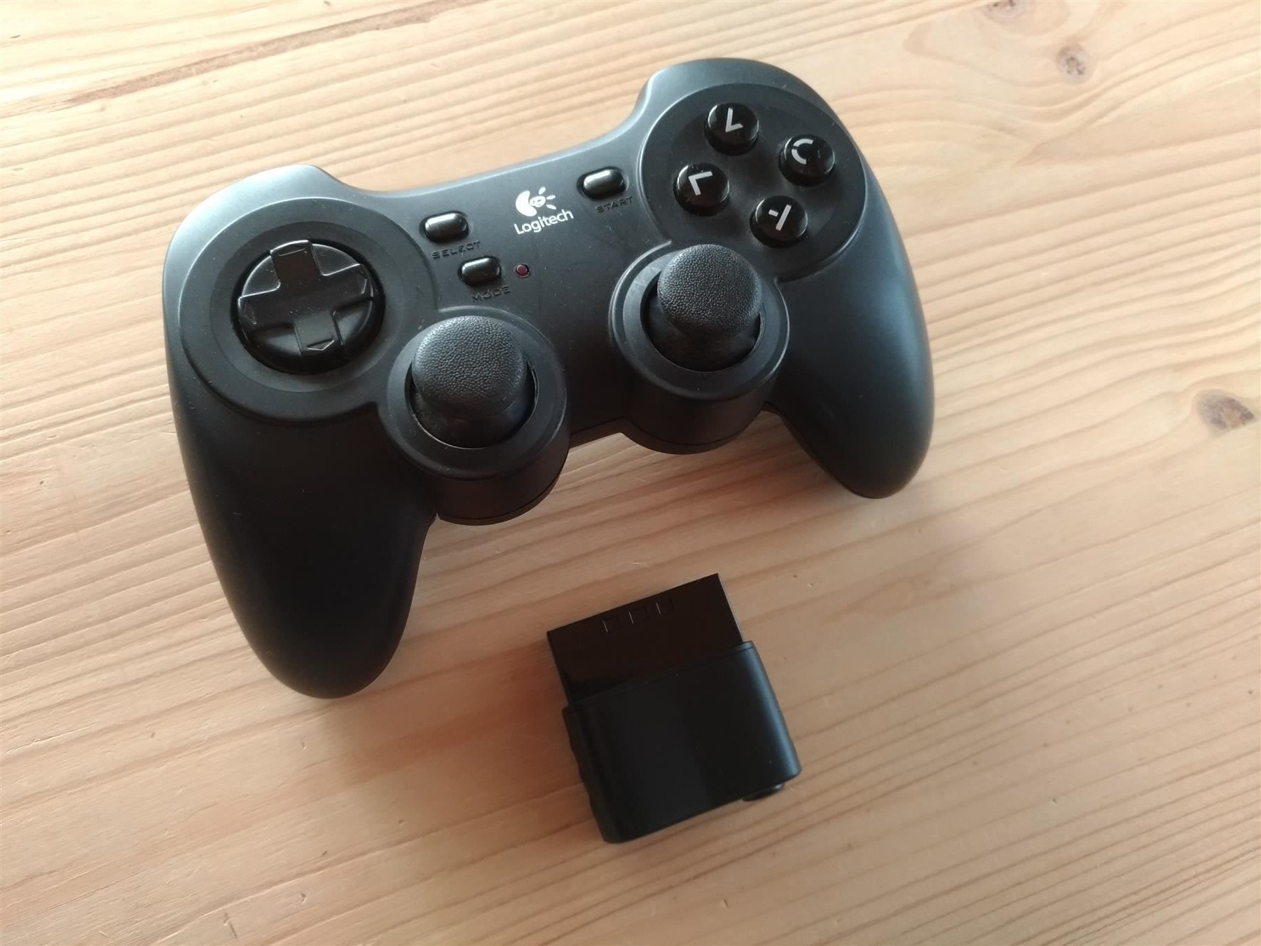 Logitech WIRELESS Controller für PS2 | Kaufen auf Ricardo