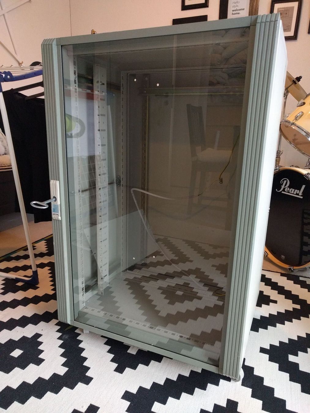 Rittal 19" Server Rack auf Rollen | Kaufen auf Ricardo