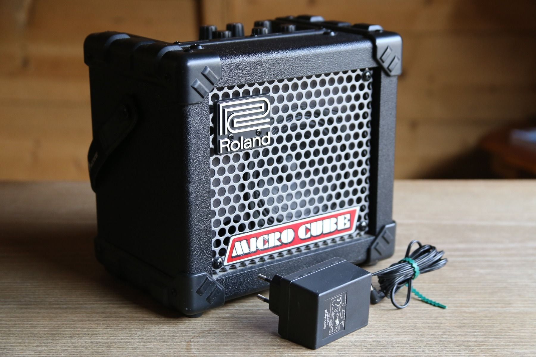 Gitarren-Mini-Amp Roland Micro Cube kaufen auf Ricardo