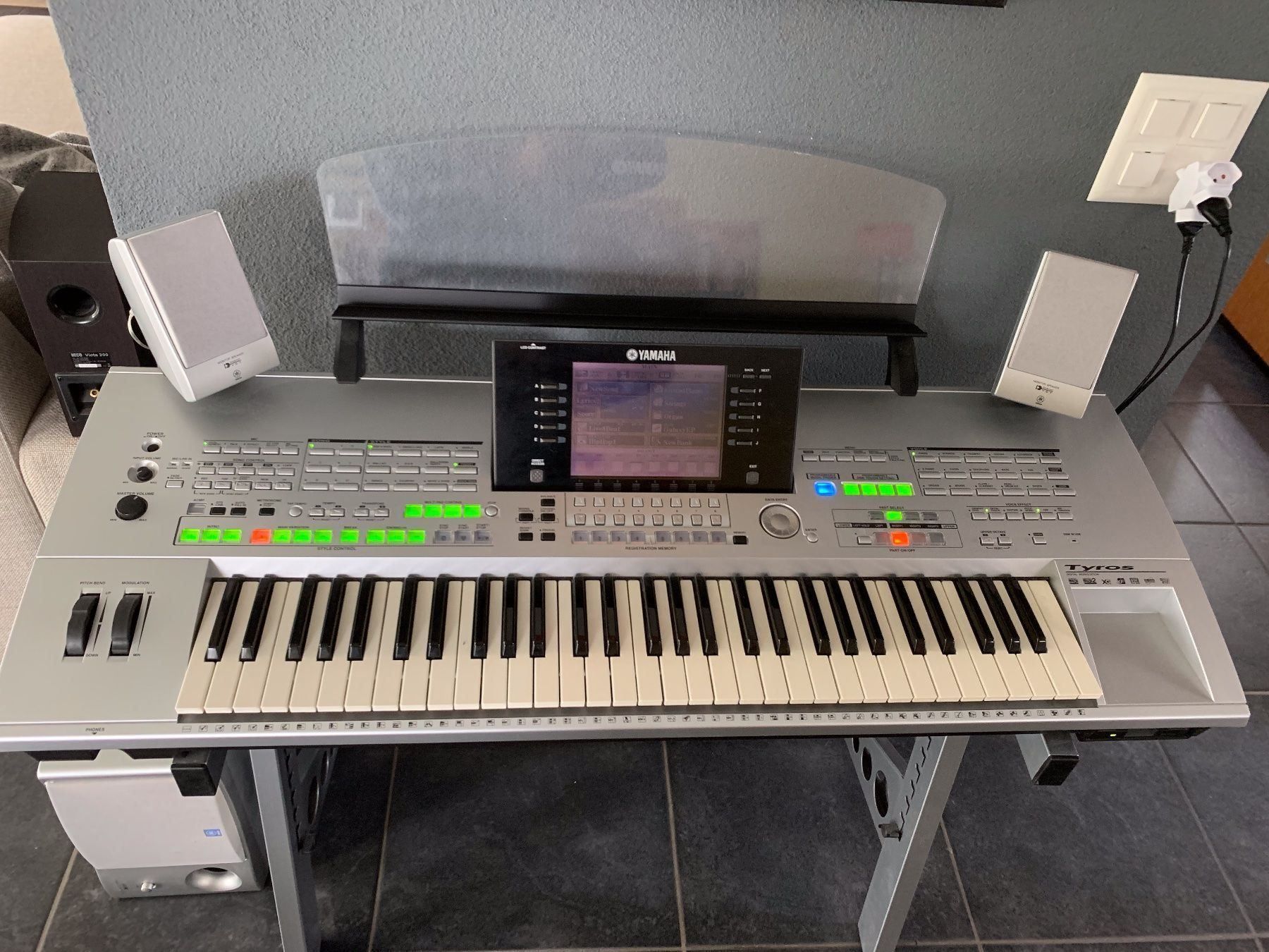 Keyboard Yamaha Tyros 1 kaufen auf Ricardo