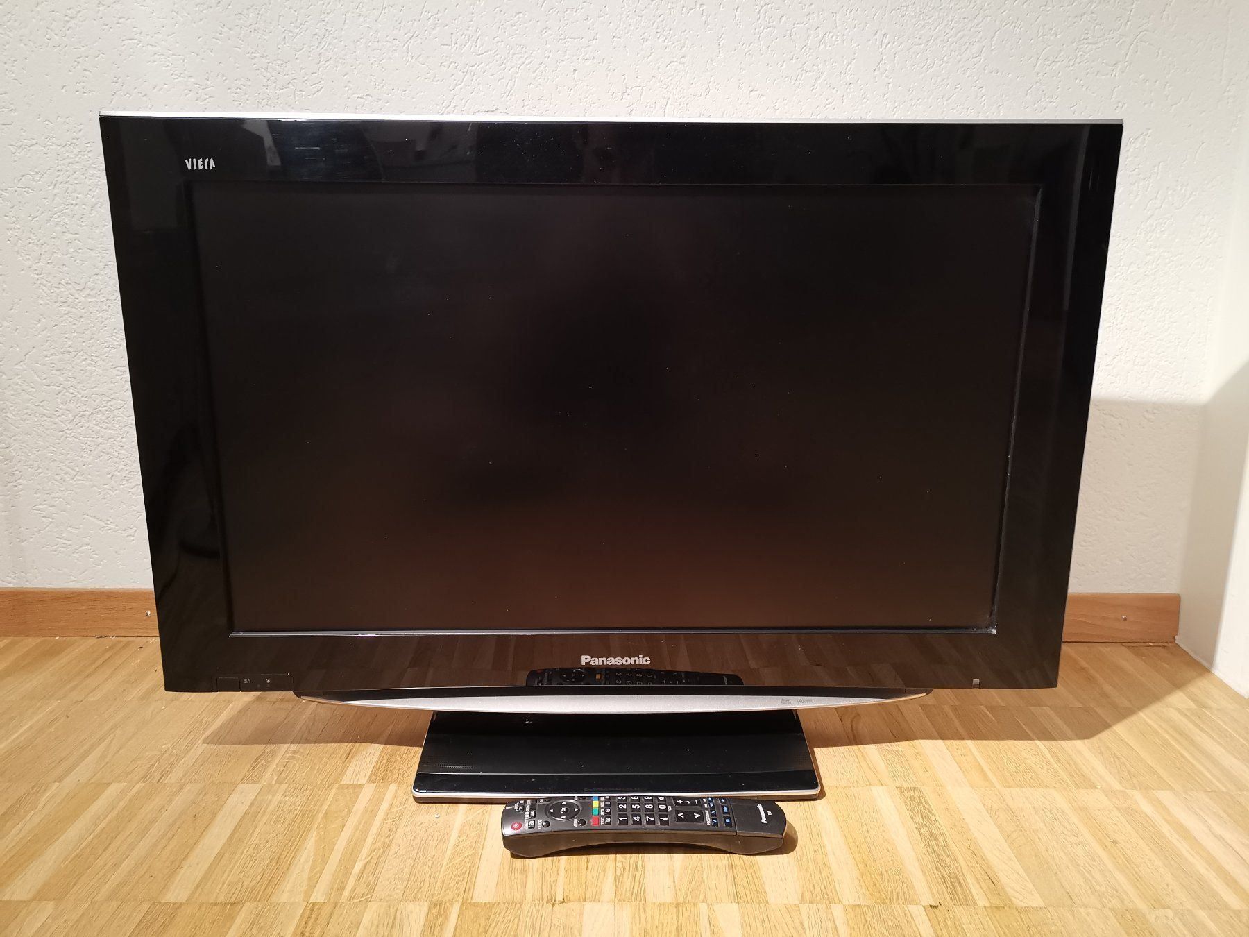 Panasonic LCD TV 80cm (32 Zoll) | Kaufen auf Ricardo