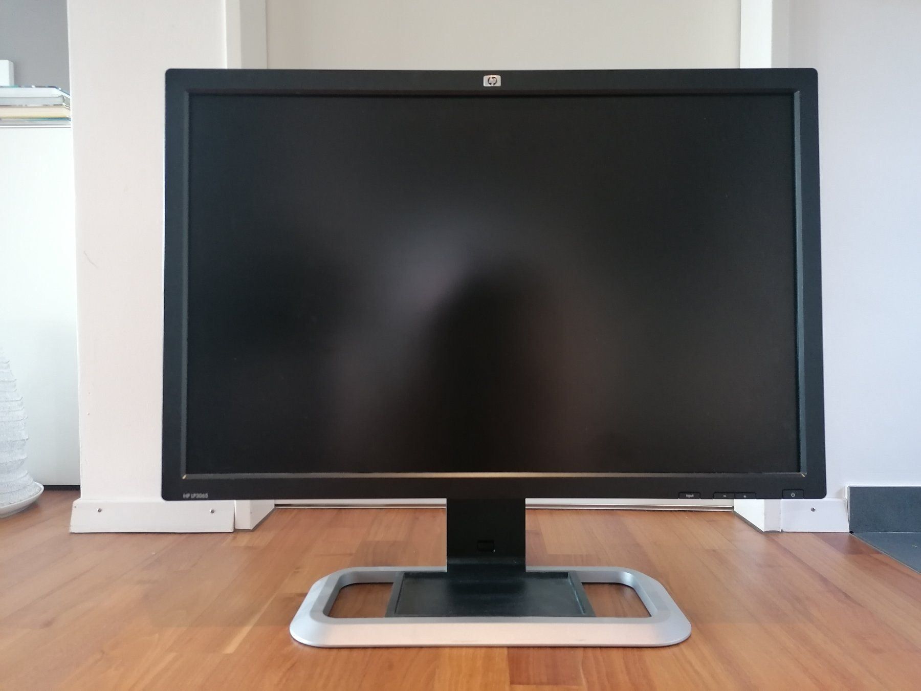 1 x 30 Zoll LCD Monitor HP LP3065 kaufen auf Ricardo