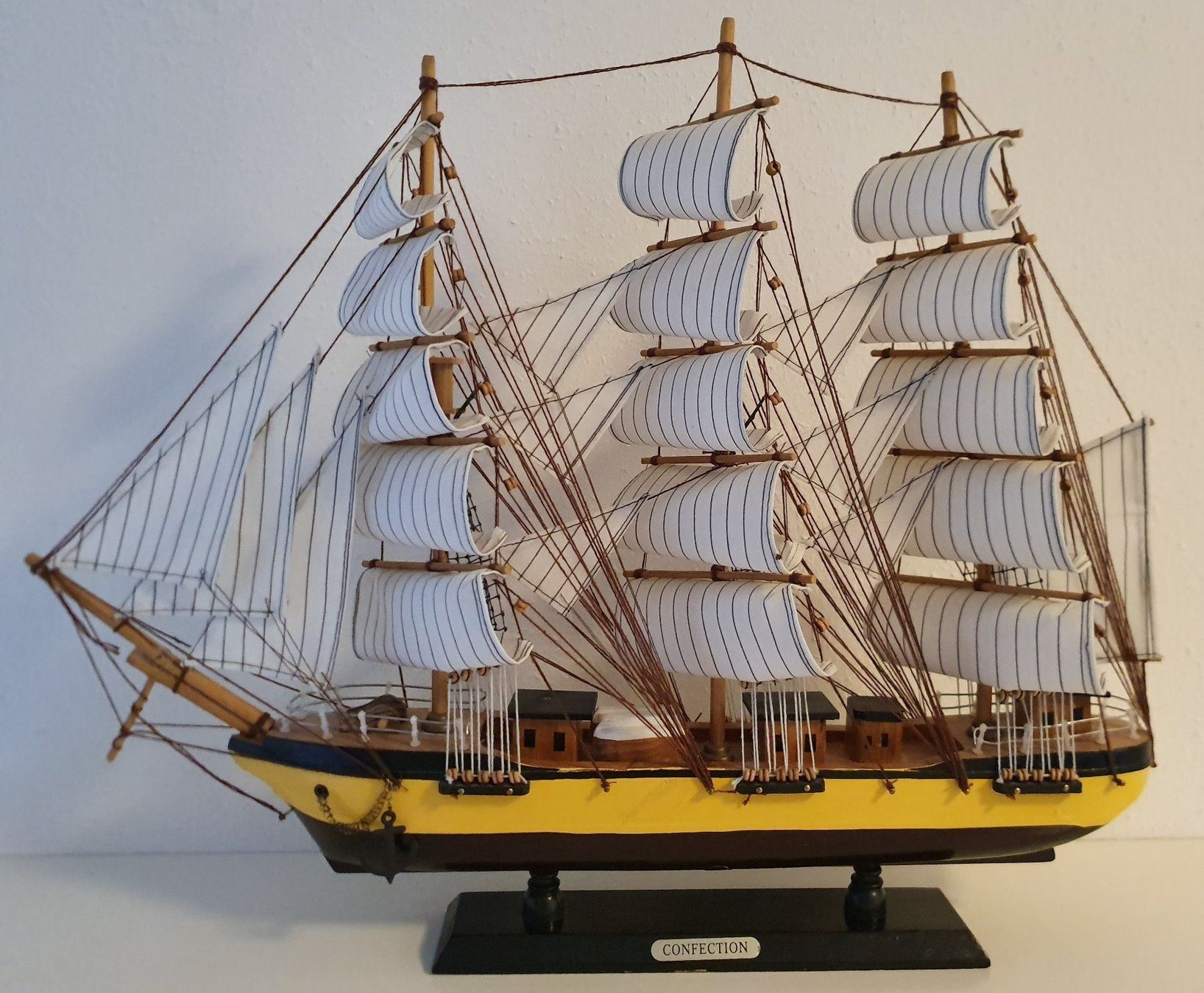 Modell-Segelschiff ‘’Confection’’ kaufen auf Ricardo