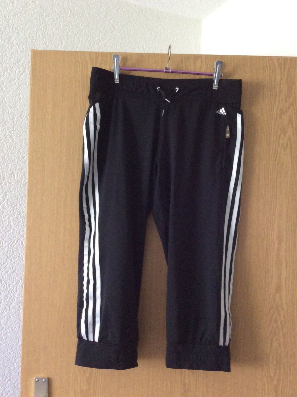 Adidas Hose 3/4 Länge schwarz Grösse 40 | Kaufen auf Ricardo