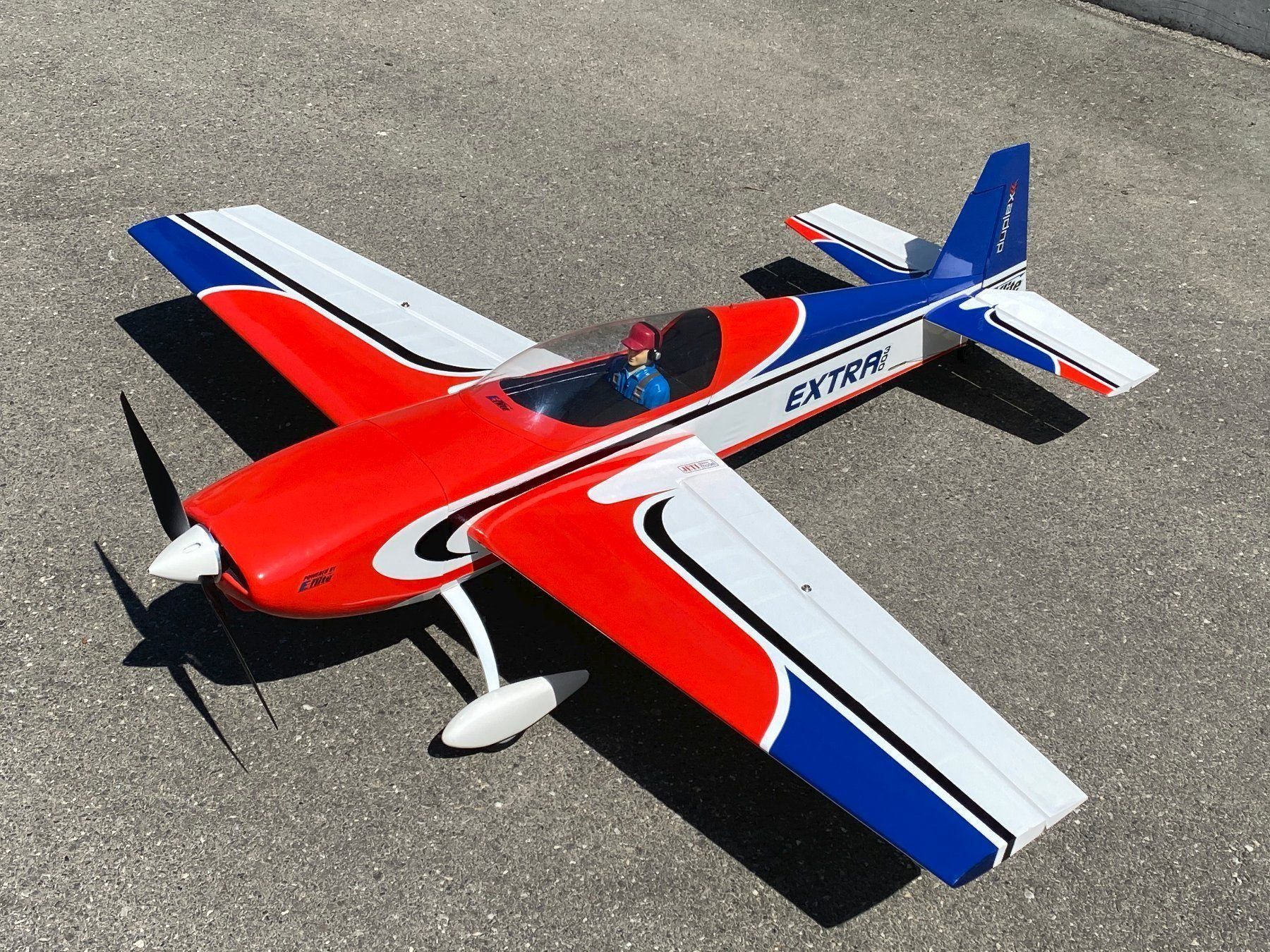 Modellflugzeug E-flite Extra 300 32e ARF kaufen auf Ricardo