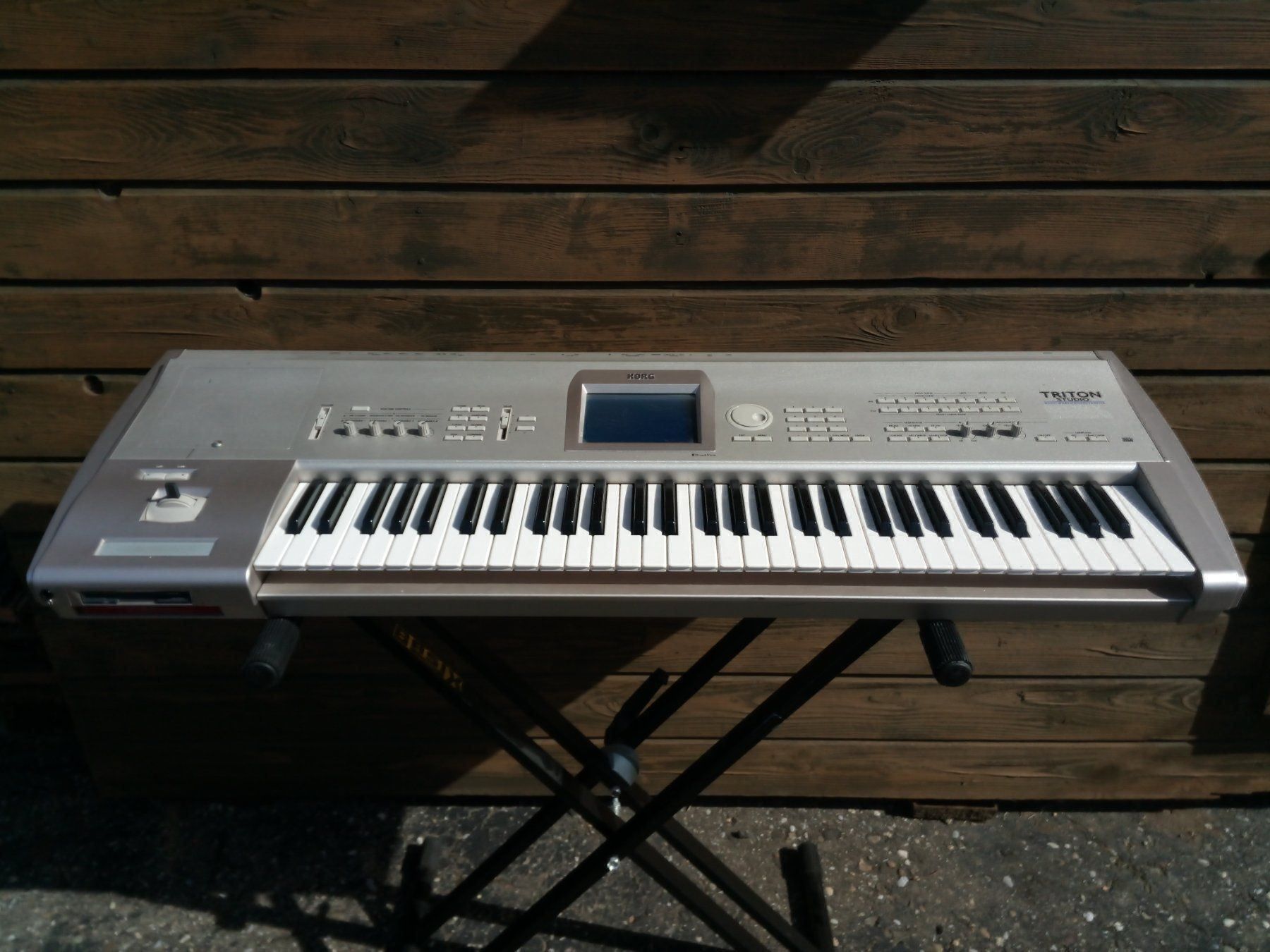 Korg Triton Studio Keyboard kaufen auf Ricardo