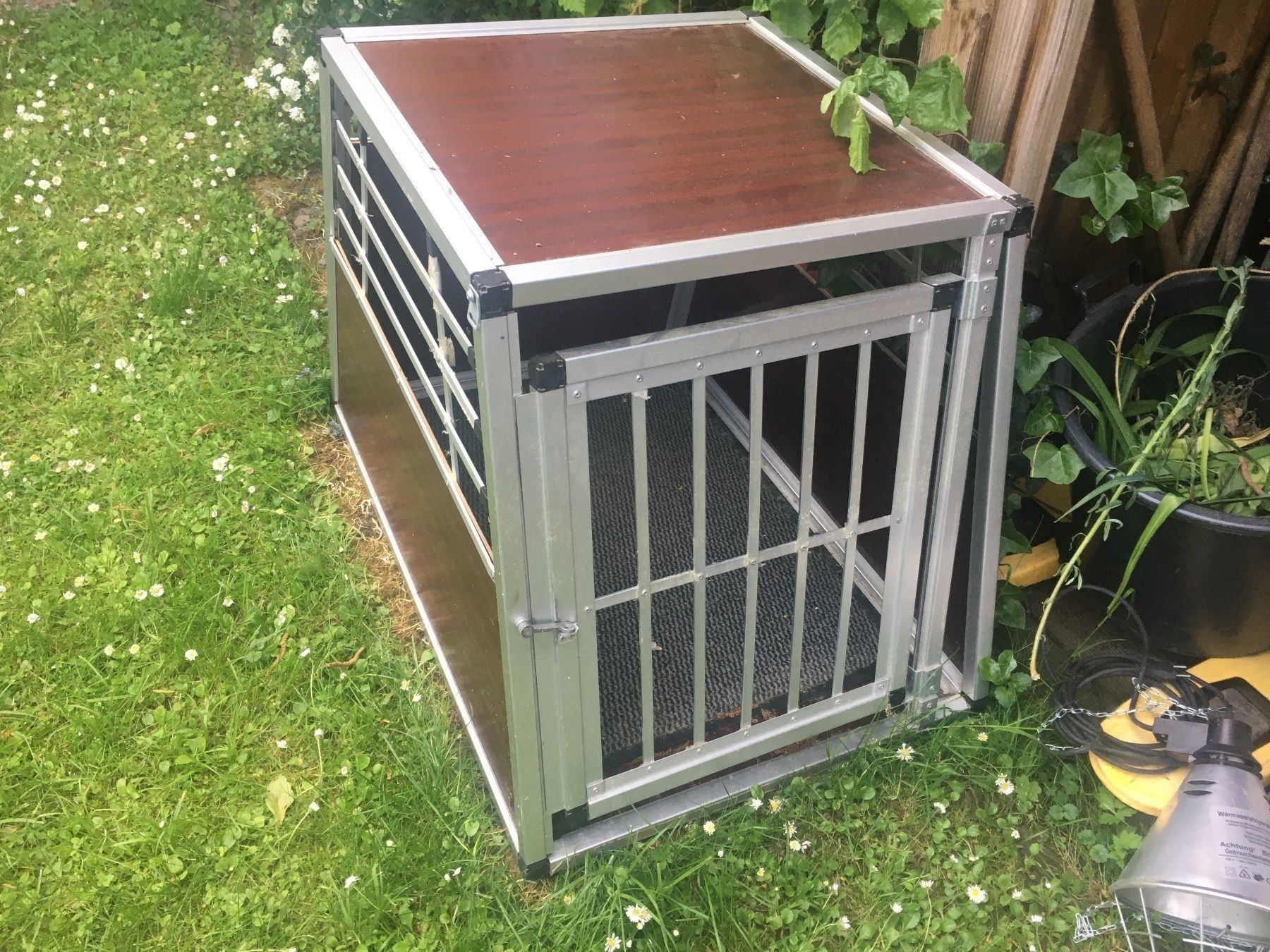 Hundebox Autohundebox Hunde Transportbox | Kaufen auf Ricardo