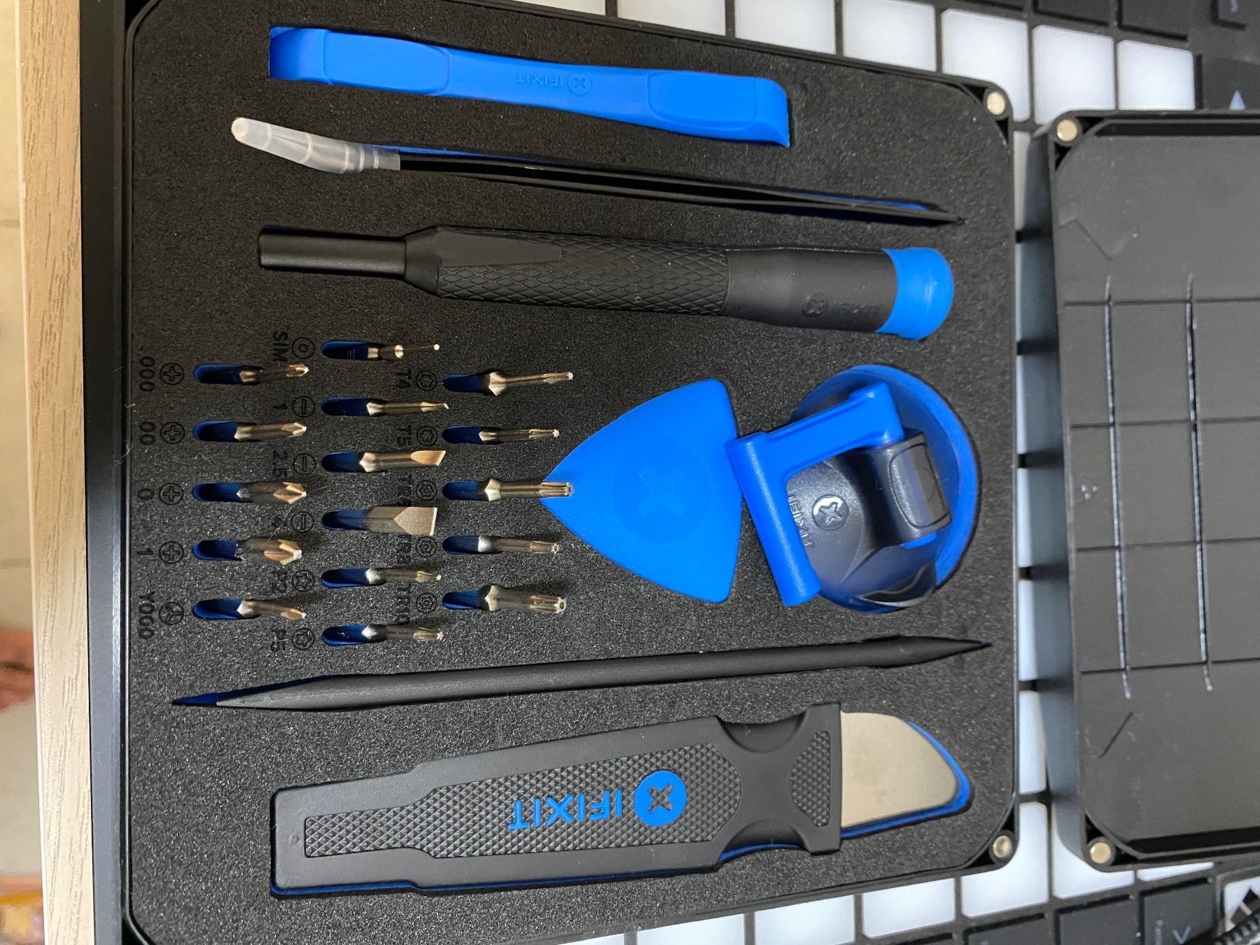 IFIXIT ESSENTIAL TOOL KIT kaufen auf Ricardo