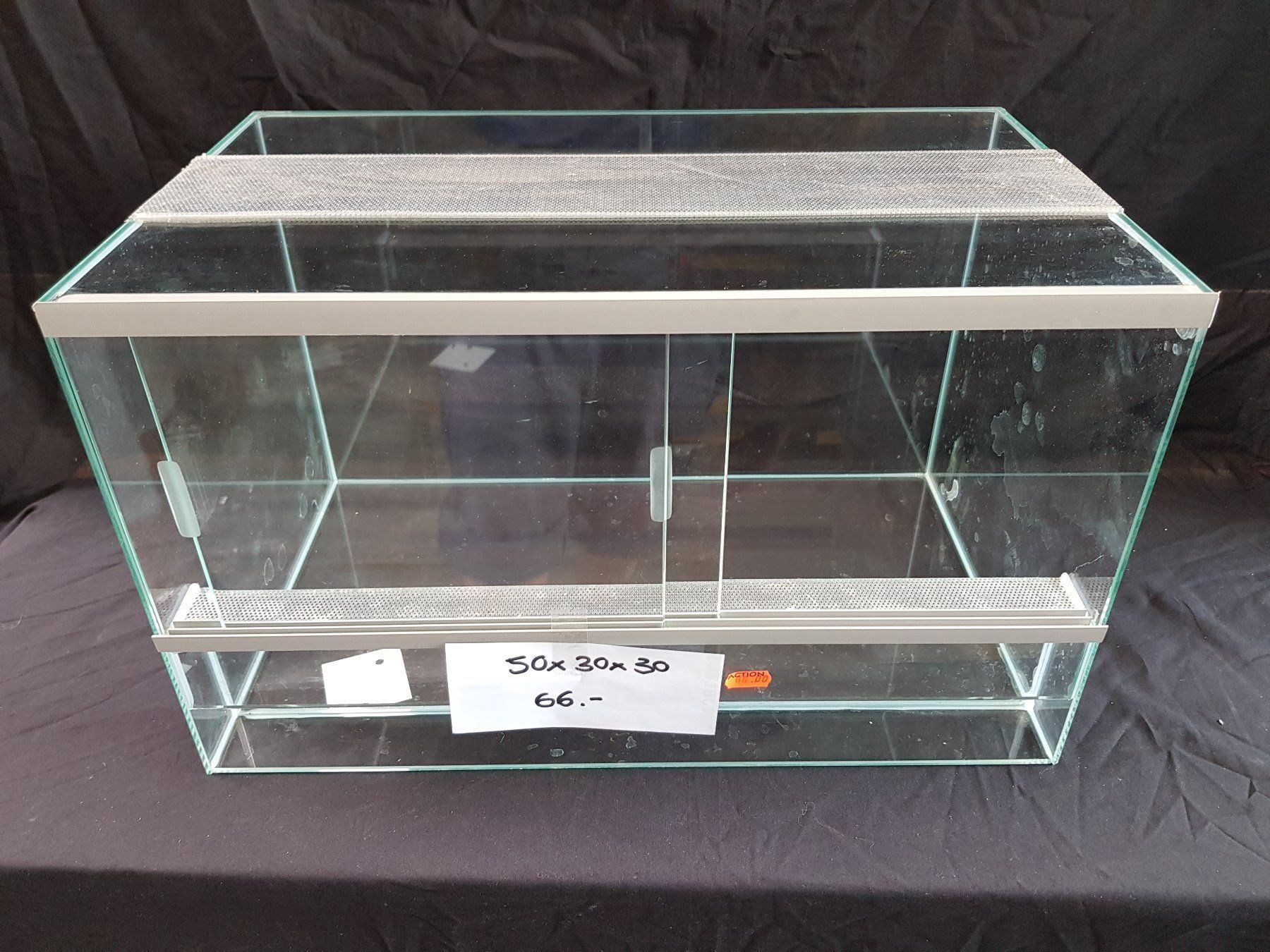 Terrarium 50x30x30 kaufen auf Ricardo