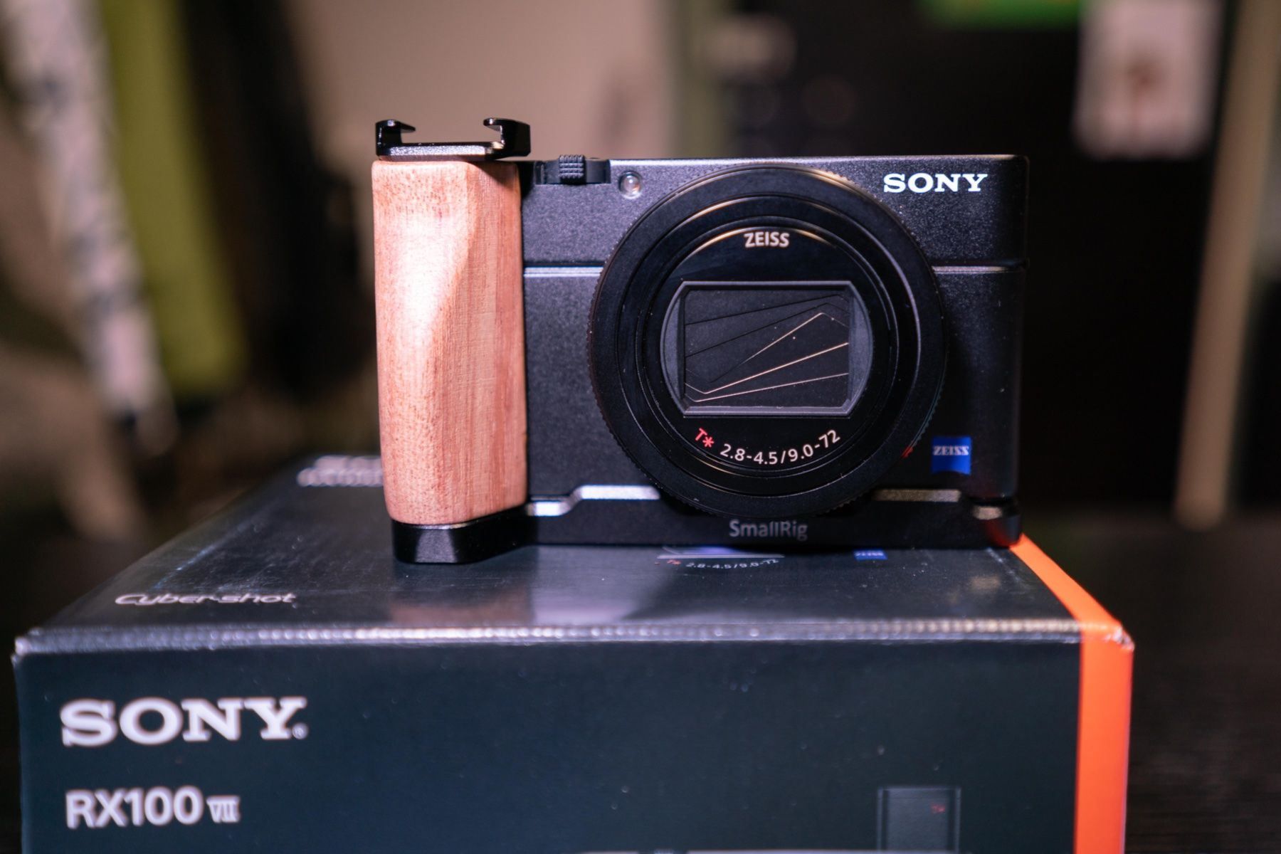 Sony RX100 VII mit SmallRig Handgriff | Kaufen auf Ricardo