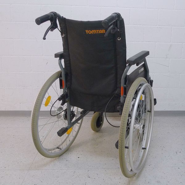 Rollstuhl Tomtar SB 42 cm TB, nur CHF199 | Acheter sur Ricardo